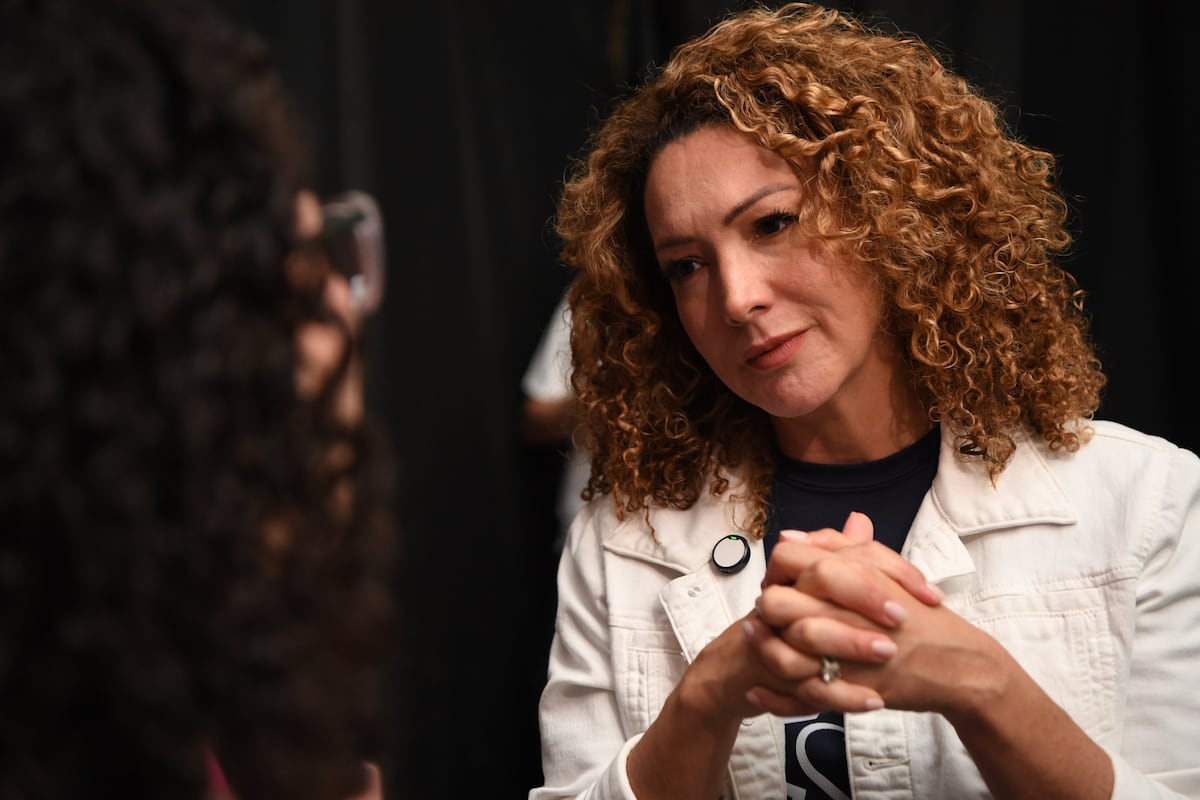 Erika Ender alza la voz por la educación en la semifinal de TALENPRO ...