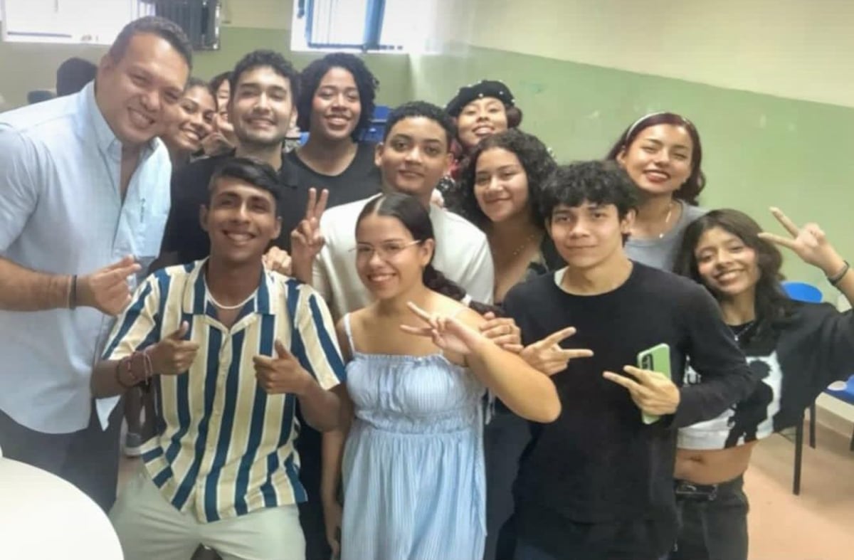 De la pantalla al salón: Lim Yueng vuelve a la Universidad