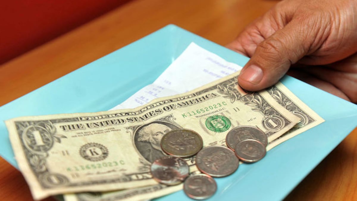 La propina o gratificación por el servicio prestado es voluntaria, así lo recuerda la Acodeco