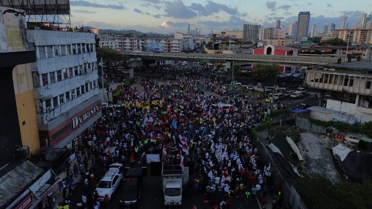 Protestas y movilizaciones masivas contra la nueva ley 462 de la CSS